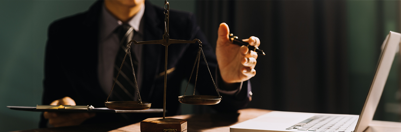 High standard, effective pre courses for a world prestigious LLB